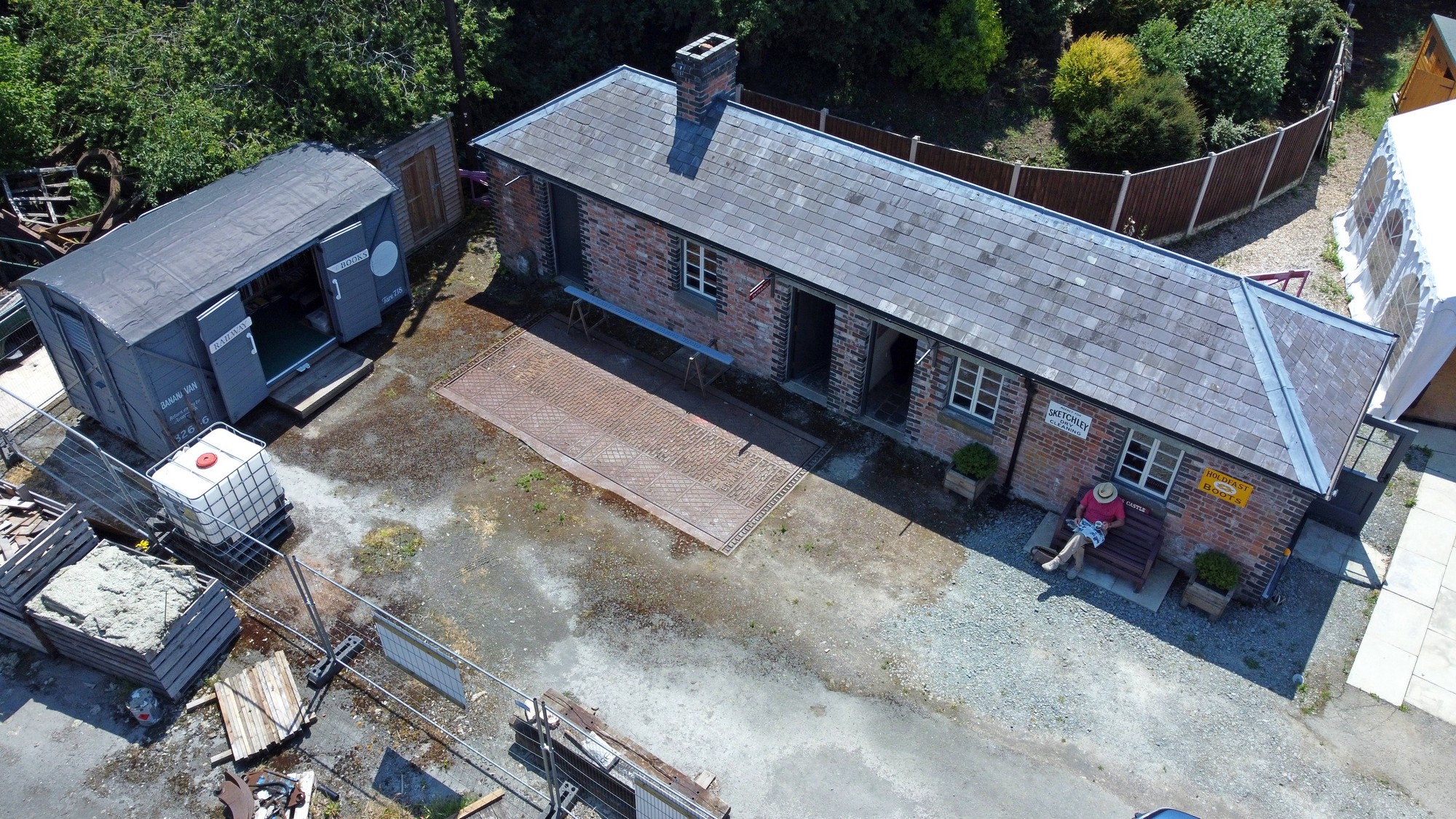 Above Photograph by Gary Essex ~ Random Railways